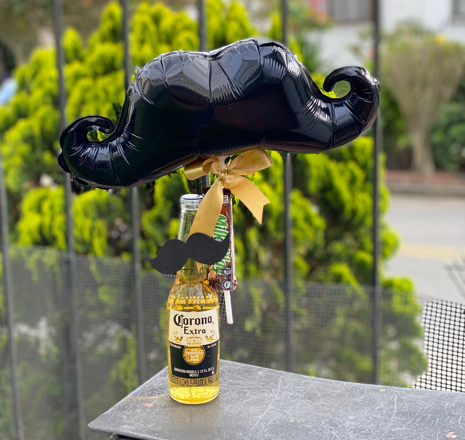 Regalo Cerveza Corona Bigote - Rappi