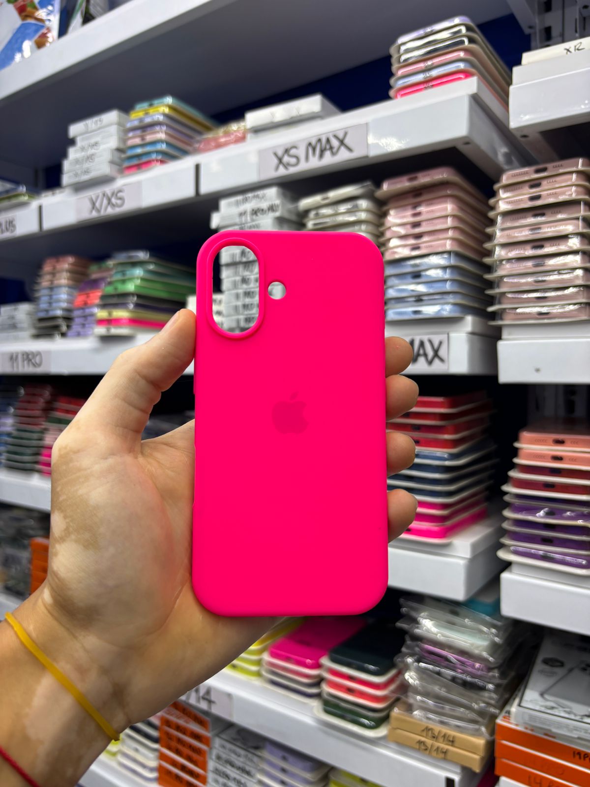 Iphone 16 Plus | Color Fucsia Fluorescente | Silicone Case | Rigido ...