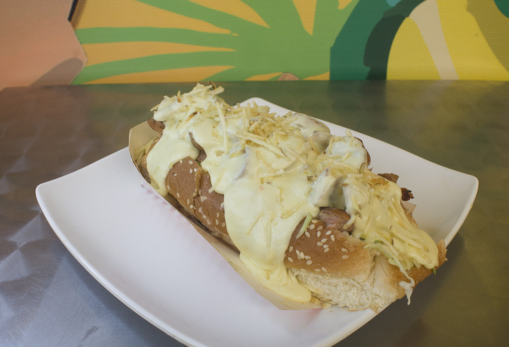 Precios y Menú Perro Mono transversal 106 #75b-18